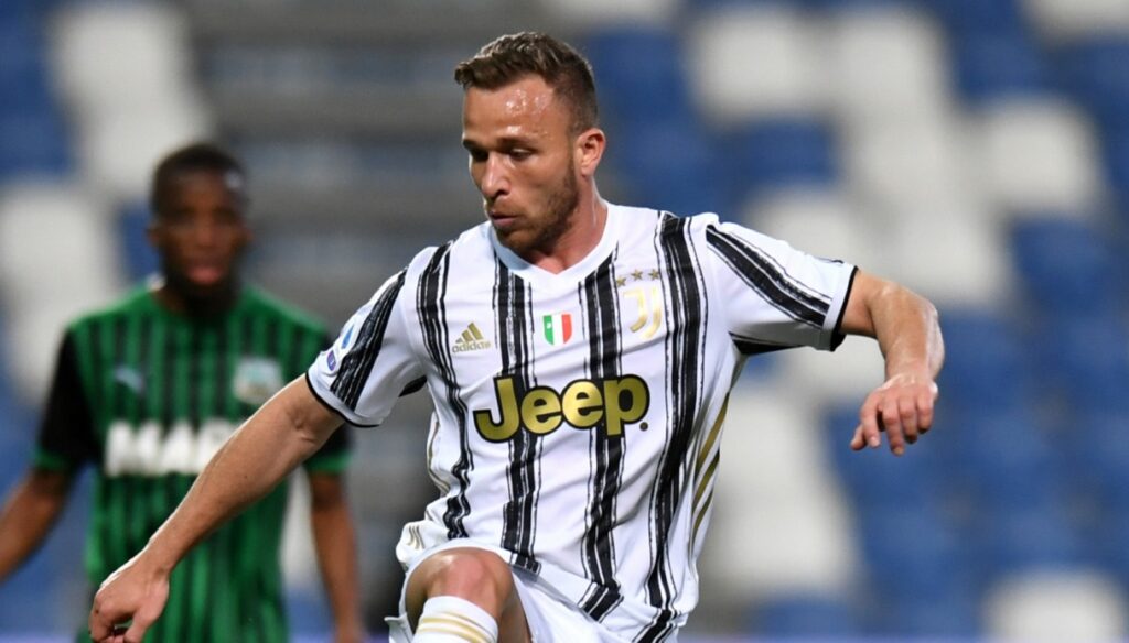 Juventus, all efforts on Arthur: three options for his future - Sportal.eu