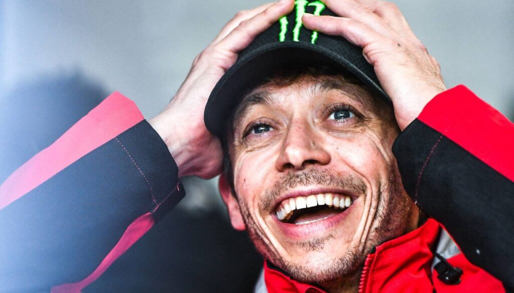 Stunning podium finish for Valentino Rossi at Dubai 24 Hours. - Sportal.eu