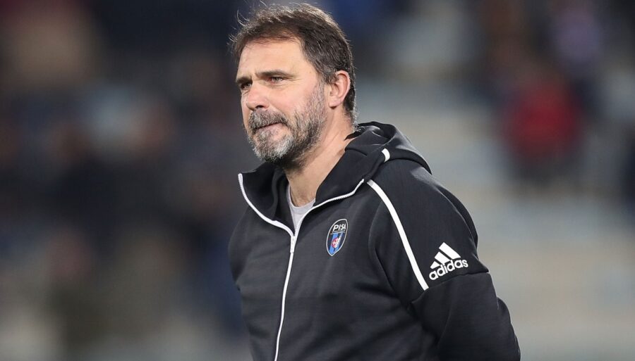 Luca D'Angelo won't stand for it and raises his voice: "I don't think ...