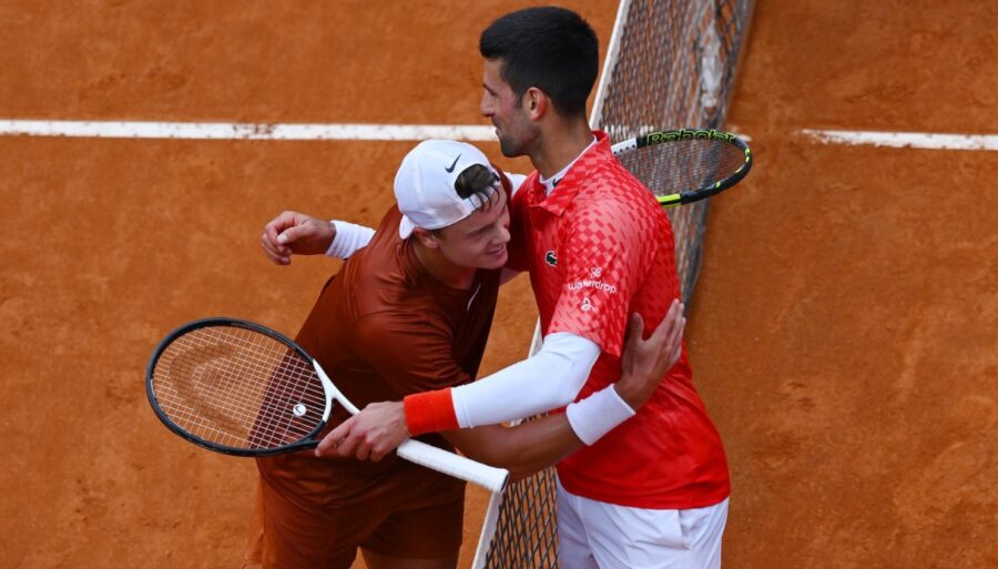 Holger Rune defends himself, "Me bad boy? I never broke rackets ...
