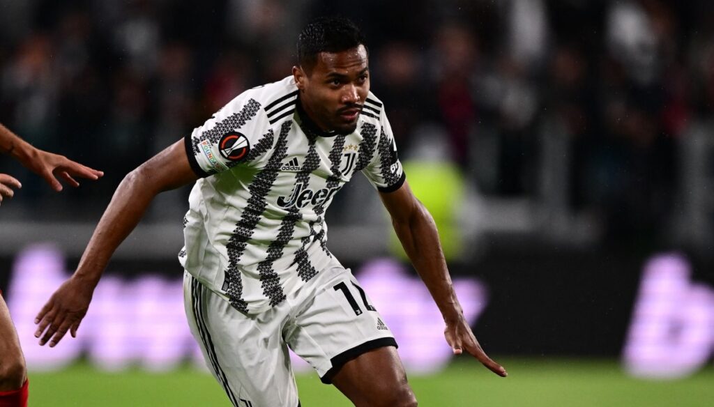 Alex Sandro leaves Juventus: there is a suitor - Sportal.eu