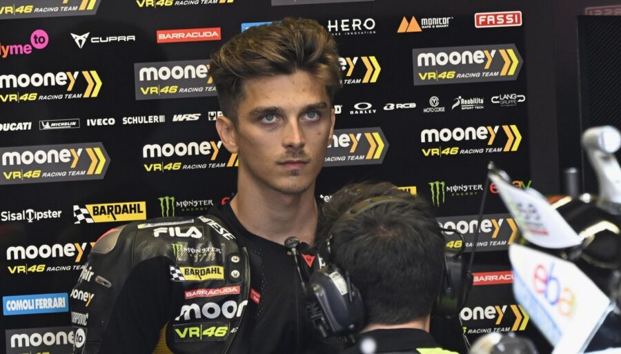Excited Luca Marini: "Thanks to the fans, this is beautiful" - Sportal.eu