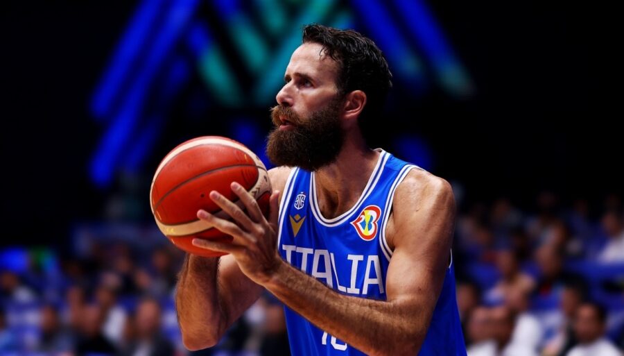 Italy knocked out and Pozzecco ejected, Datome: "We must not lose our ...