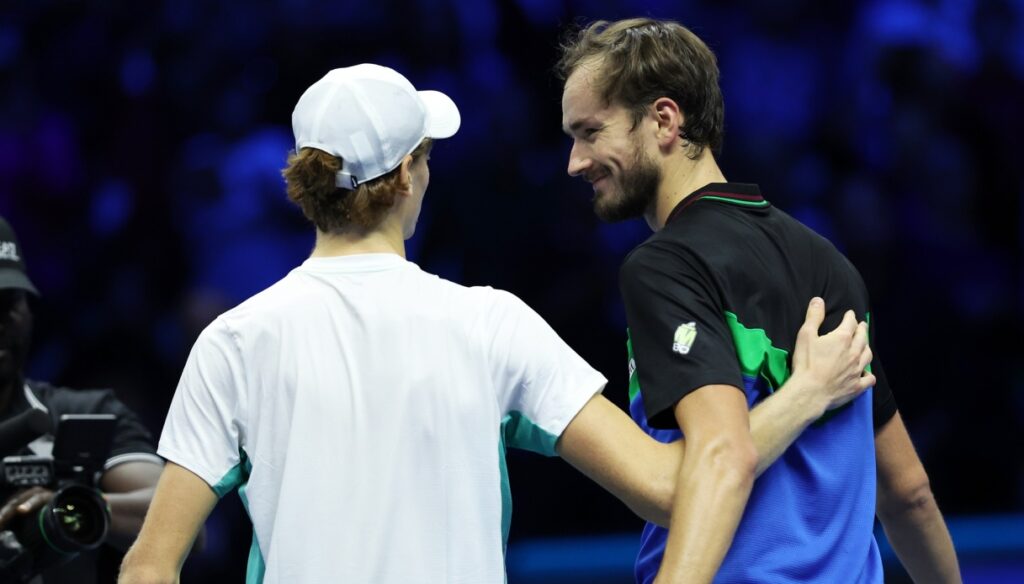 Medvedev's coach: "Jannik Sinner? Like playing against Djokovic ...
