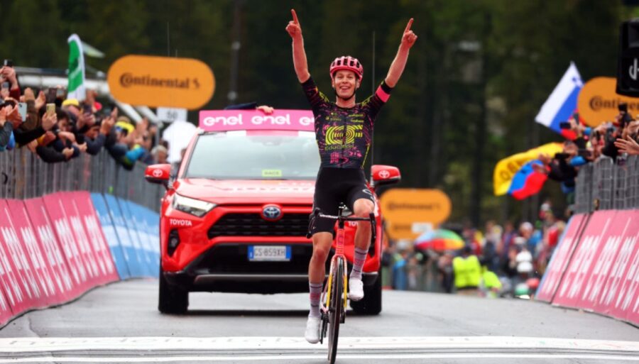 Giro d'Italia: Georg Steinhauser triumphs in Passo Brocon, Tadej ...