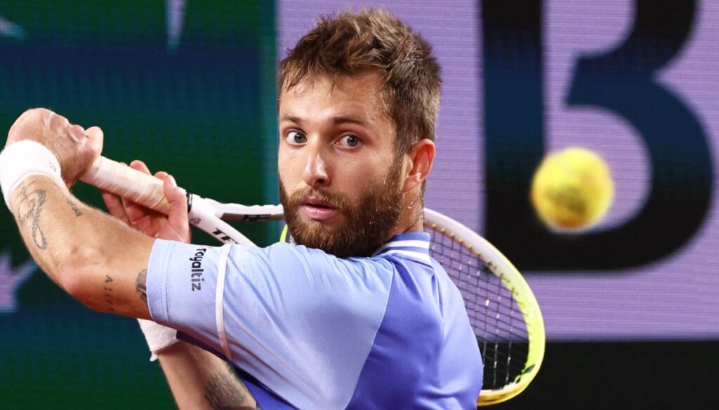 Corentin Moutet doesn't want to drive Jannik Sinner crazy. - Sportal.eu