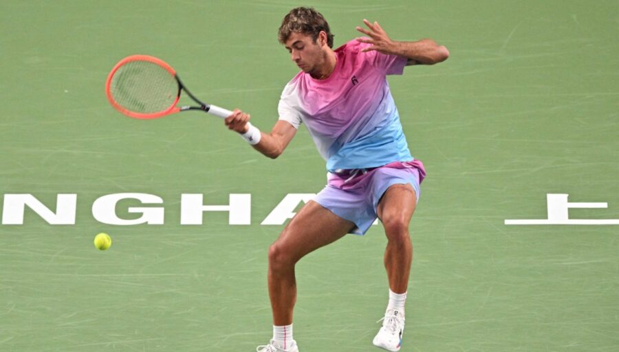 Too much Novak Djokovic for Flavio Cobolli in Shanghai - Sportal.eu