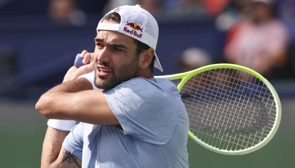Matteo Berrettini wins derby with Luciano Darderi in Stockholm - Sportal.eu