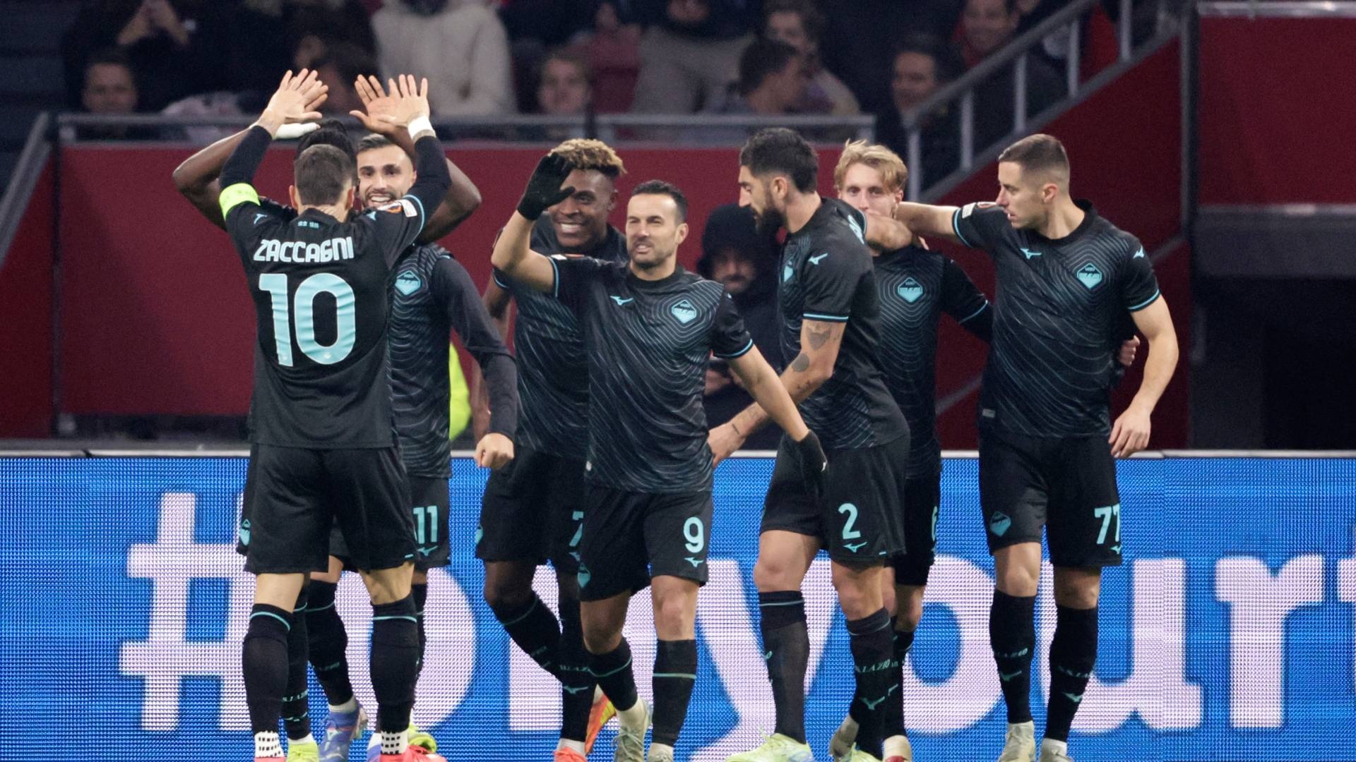 Europa League: Lazio beats Ajax and returns to the top - Sportal.eu